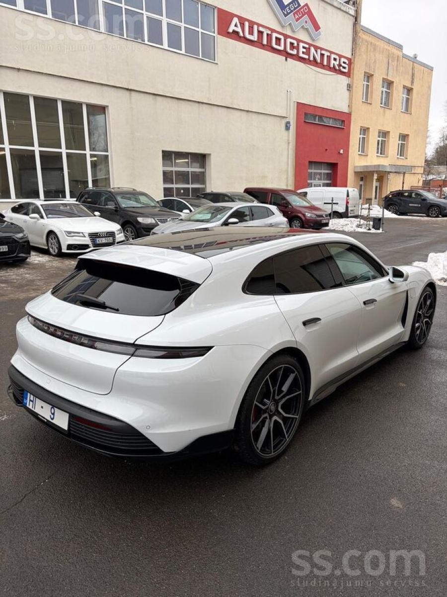Balts Porsche Taycan 2023 Rīga, ar dzinēja tilpumu 0.00 L un nobraukumu 45 tūkst. km par 72900 €, foto 3 vietnē AUTOMOTO.COM.LV