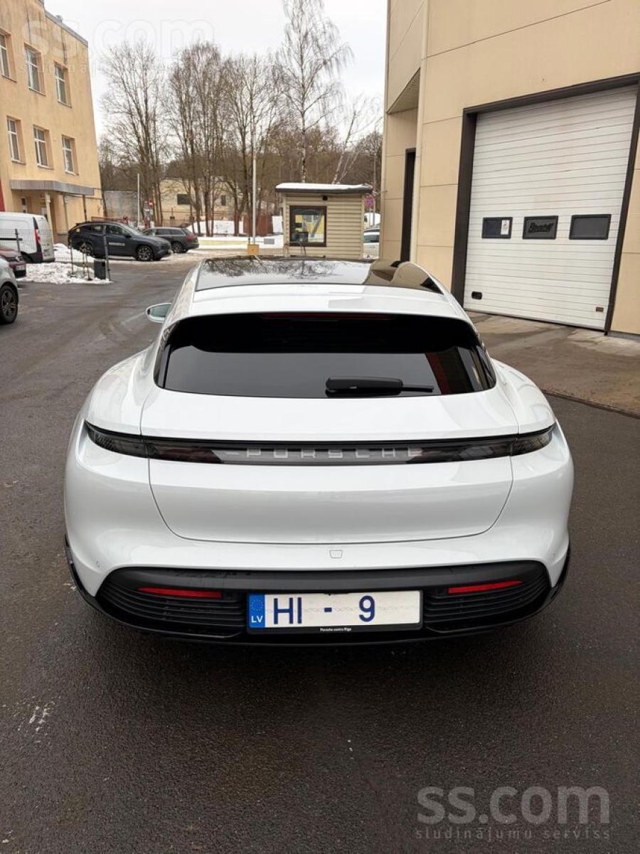 Balts Porsche Taycan 2023 Rīga, ar dzinēja tilpumu 0.00 L un nobraukumu 45 tūkst. km par 72900 €, foto 5 vietnē AUTOMOTO.COM.LV