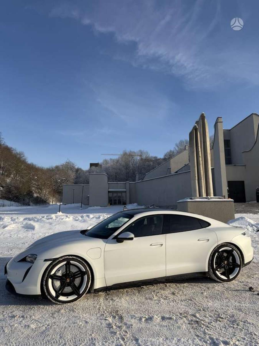 Balts Porsche Taycan 2020 Kauņa, ar dzinēja tilpumu 0.00 L un nobraukumu 86 tūkst. km par 58000 €, foto 4 vietnē AUTOMOTO.COM.LV