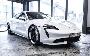 Balts Porsche Taycan 2020 Tallina, ar dzinēja tilpumu 0.00 L un nobraukumu 115 tūkst. km par 69900 €, foto  vietnē AUTOMOTO.COM.LV