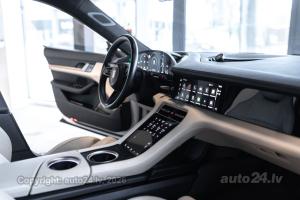 Balts Porsche Taycan 2020 Tallina, ar dzinēja tilpumu 0.00 L un nobraukumu 115 tūkst. km par 69900 €, foto 23 vietnē AUTOMOTO.COM.LV