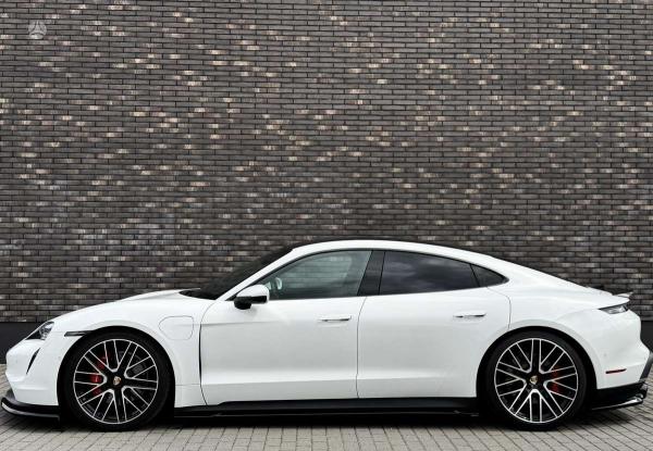 White Porsche Taycan 2020 in Kaunas, with an engine capacity of 0.00 L and mileage of 54 thousand km for 50000 €, photo 6 on AUTOMOTO.COM.LV