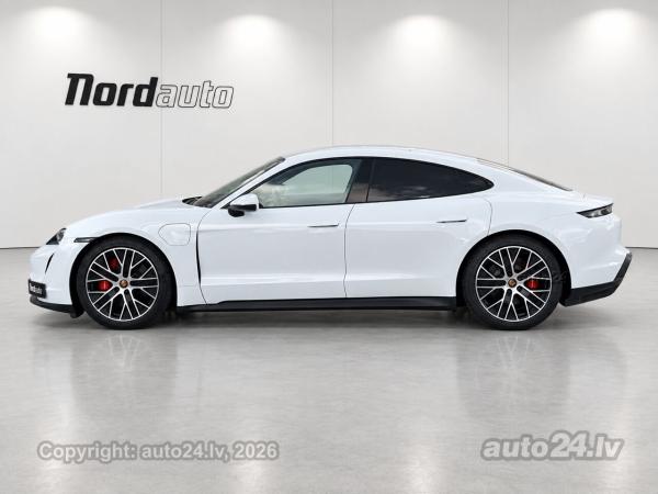 White Porsche Taycan 2020 in Tallinn, with an engine capacity of 0.00 L and mileage of 135 thousand km for 53900 €, photo 5 on AUTOMOTO.COM.LV