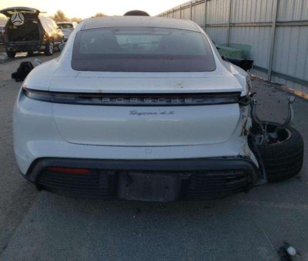 White Porsche Taycan 2021 in Klaipeda, with an engine capacity of 0.00 L and mileage of 20 thousand km for 19999 €, photo 2 on AUTOMOTO.COM.LV