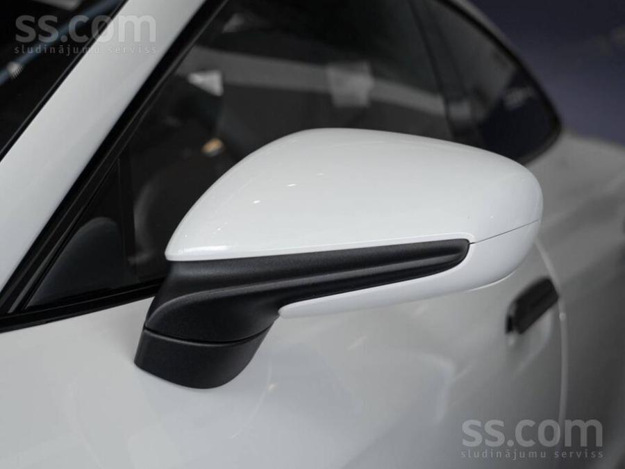 White Porsche Taycan 2024 in Riga, with an engine capacity of 0.00 L and mileage of 30 thousand km for 105900 €, photo 12 on AUTOMOTO.COM.LV