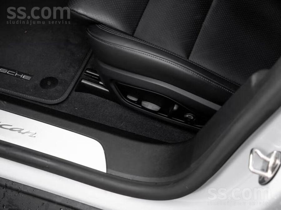 Balts Porsche Taycan 2024 Rīga, ar dzinēja tilpumu 0.00 L un nobraukumu 21 tūkst. km par 93380 €, foto 14 vietnē AUTOMOTO.COM.LV