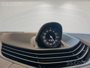 Balts Porsche Taycan 2025 Rīga, ar dzinēja tilpumu 0.00 L un nobraukumu 23 tūkst. km par 97600 €, foto 11 vietnē AUTOMOTO.COM.LV