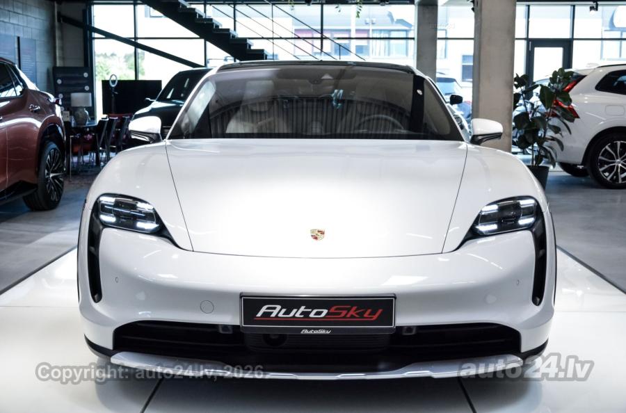 White Porsche Taycan 2022 in Tallinn, with an engine capacity of 0.00 L and mileage of 25 thousand km for 71000 €, photo 3 on AUTOMOTO.COM.LV