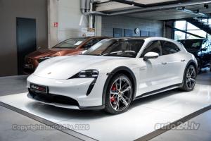 White Porsche Taycan 2022 in Tallinn, with an engine capacity of 0.00 L and mileage of 25 thousand km for 71000 €, photo 4 on AUTOMOTO.COM.LV