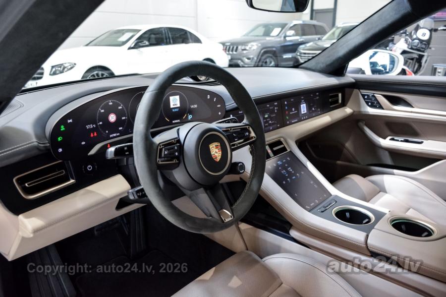 White Porsche Taycan 2022 in Tallinn, with an engine capacity of 0.00 L and mileage of 25 thousand km for 71000 €, photo 9 on AUTOMOTO.COM.LV