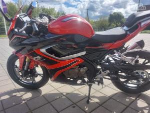 QJ Motor SRK 125R 2026 in Ignalina, with an engine capacity of 0.13 L and mileage of 0 thousand km for 3449 €, photo 12 on AUTOMOTO.COM.LV