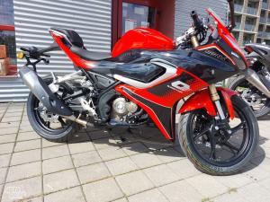 QJ Motor SRK 125R 2026 in Klaipeda, with an engine capacity of 0.13 L and mileage of 0 thousand km for 3449 €, photo 5 on AUTOMOTO.COM.LV