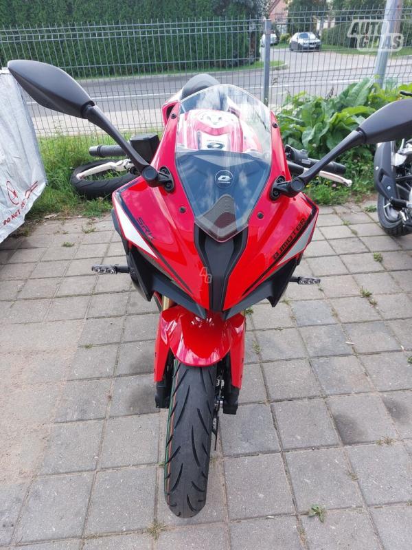 QJ Motor SRK 125R 2026 in Klaipeda, with an engine capacity of 0.13 L and mileage of 0 thousand km for 3449 €, photo 9 on AUTOMOTO.COM.LV