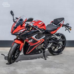 QJ Motor SRK 125R 2026 in Marijampole, with an engine capacity of 0.13 L and mileage of 0 thousand km for 3190 €, photo 5 on AUTOMOTO.COM.LV