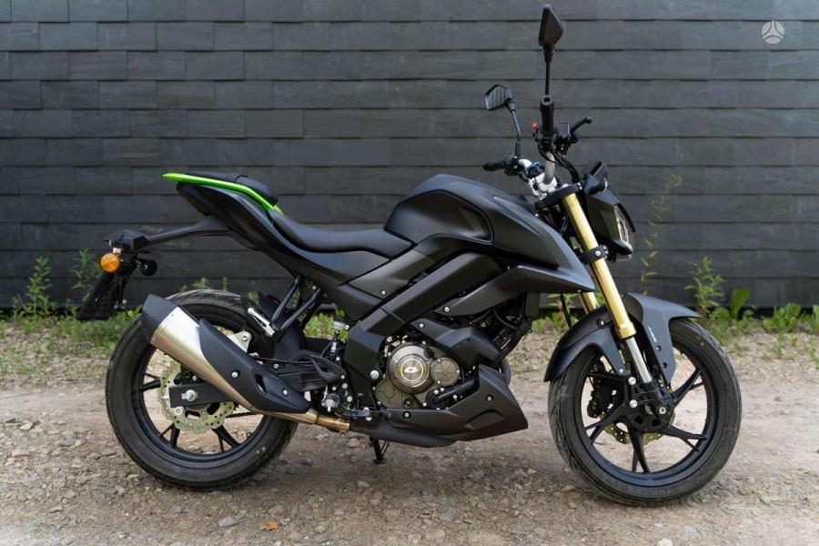 Melns QJ Motor SRK 125S 2025 Viļņa, ar dzinēja tilpumu 0.13 L un nobraukumu 4 tūkst. km par 2100 €, foto 3 vietnē AUTOMOTO.COM.LV