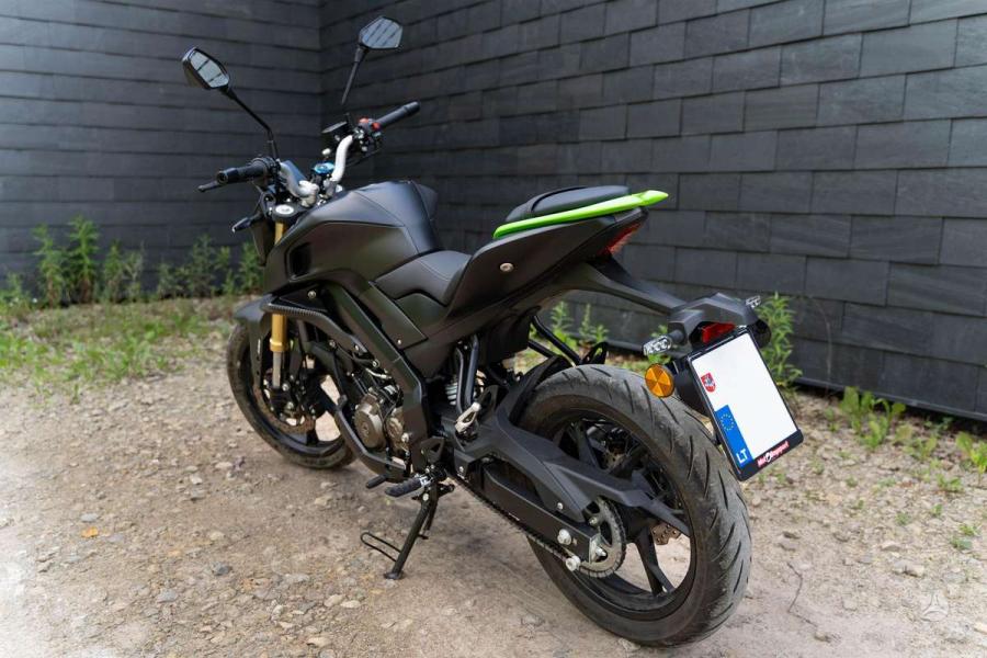 Melns QJ Motor SRK 125S 2025 Viļņa, ar dzinēja tilpumu 0.13 L un nobraukumu 4 tūkst. km par 2100 €, foto 5 vietnē AUTOMOTO.COM.LV