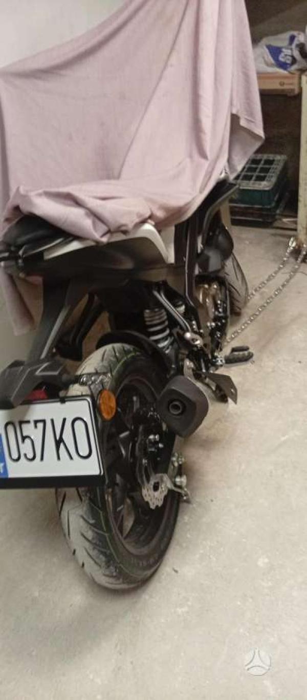 Balts QJ Motor SRK 125S 2025 Viļņa, ar dzinēja tilpumu 0.13 L un nobraukumu 1 tūkst. km par 1500 €, foto 6 vietnē AUTOMOTO.COM.LV