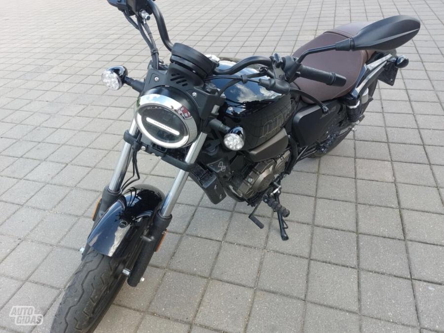 Черный Ку Джей SRV 125 2025 в Вильнюс, объемом двигателя 0.13 л и пробегом 967 тыс. км за 2699 €, фото 5 на AUTOMOTO.COM.LV