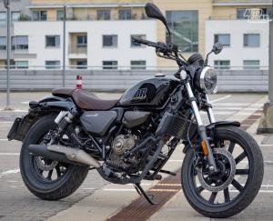 Melns QJ Motor SRV 125 2025 Viļņa, ar dzinēja tilpumu 0.13 L un nobraukumu 4 tūkst. km par 2200 €, foto  vietnē AUTOMOTO.COM.LV