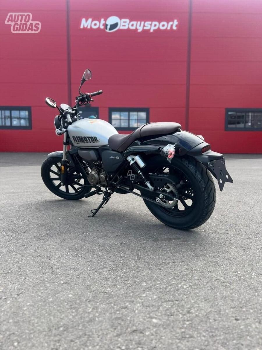 Pelēks QJ Motor SRV 125 2026 Kauņa, ar dzinēja tilpumu 0.13 L un nobraukumu 0 tūkst. km par 2699 €, foto 4 vietnē AUTOMOTO.COM.LV