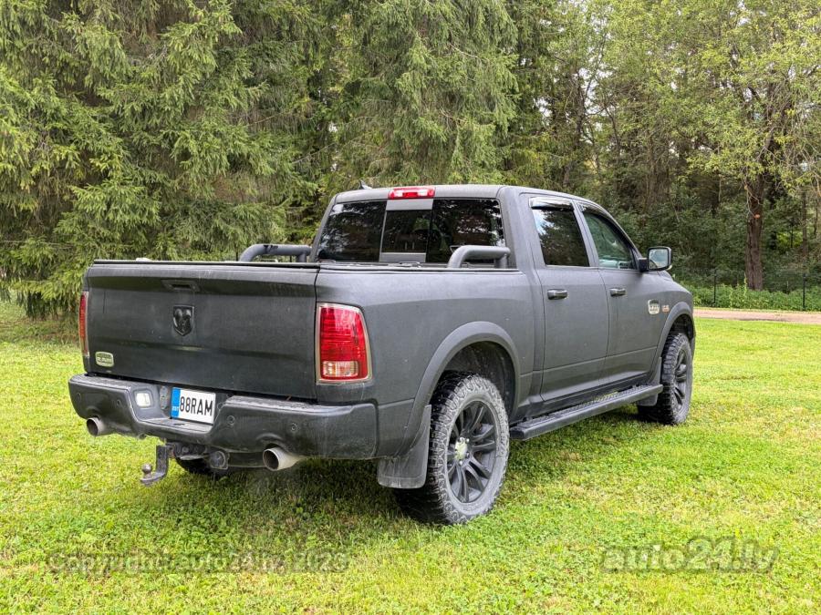 Черный Ram 1500 2014 в Тарту, объемом двигателя 5.70 л и пробегом 305 тыс. км за 24900 €, фото 3 на AUTOMOTO.COM.LV