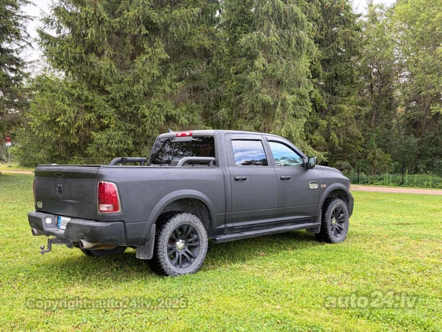 Черный Ram 1500 2014 в Тарту, объемом двигателя 5.70 л и пробегом 305 тыс. км за 24900 €, фото 4 на AUTOMOTO.COM.LV