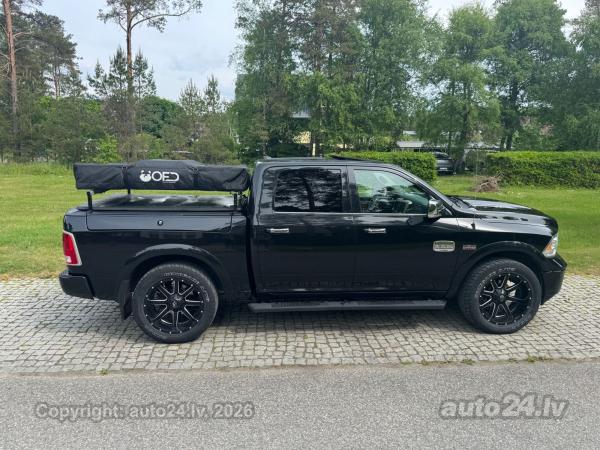 Black Ram 1500 2015 in Tallinn, with an engine capacity of 5.70 L and mileage of 184 thousand km for 29000 €, photo 4 on AUTOMOTO.COM.LV