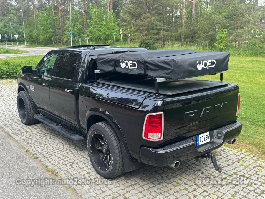 Black Ram 1500 2015 in Tallinn, with an engine capacity of 5.70 L and mileage of 184 thousand km for 29000 €, photo 8 on AUTOMOTO.COM.LV