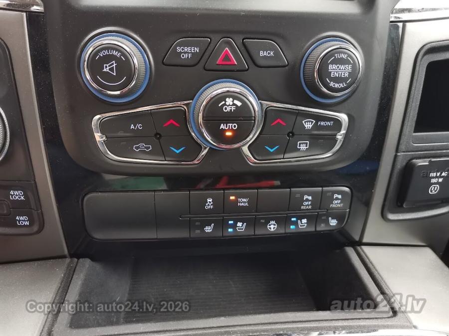 Черный Ram 1500 2016 в Таллин, объемом двигателя 5.70 л и пробегом 305 тыс. км за 21750 €, фото 7 на AUTOMOTO.COM.LV