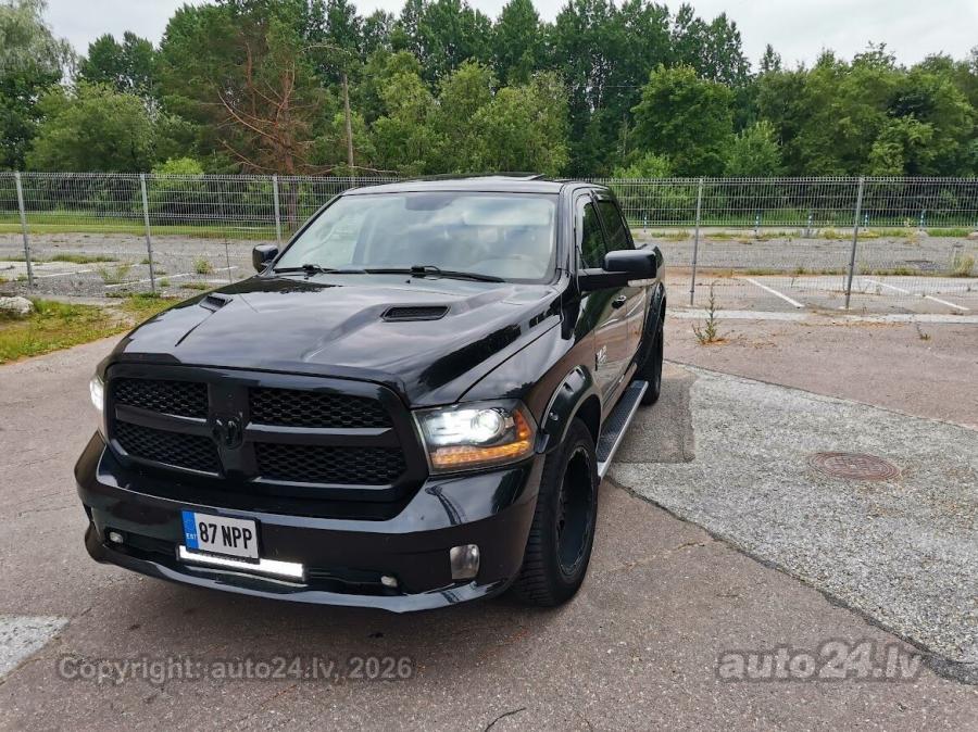 Черный Ram 1500 2016 в Таллин, объемом двигателя 5.70 л и пробегом 305 тыс. км за 21750 €, фото 14 на AUTOMOTO.COM.LV