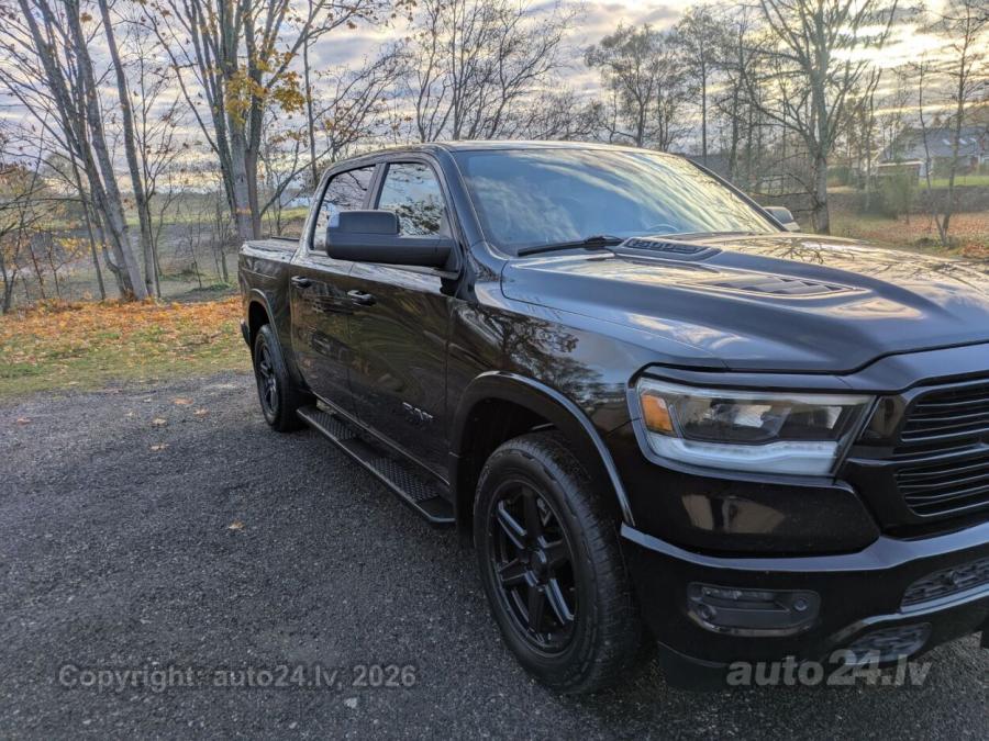 Melns Ram 1500 2019 Tallina, ar dzinēja tilpumu 5.70 L un nobraukumu 192 tūkst. km par 45000 €, foto 2 vietnē AUTOMOTO.COM.LV