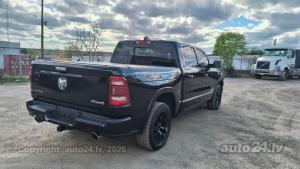 Black Ram 1500 2019 in Tallinn, with an engine capacity of 5.70 L and mileage of 133 thousand km for 39900 €, photo 5 on AUTOMOTO.COM.LV