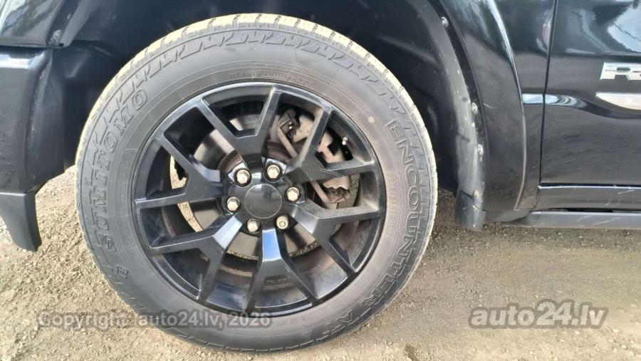 Black Ram 1500 2019 in Tallinn, with an engine capacity of 5.70 L and mileage of 133 thousand km for 39900 €, photo 11 on AUTOMOTO.COM.LV