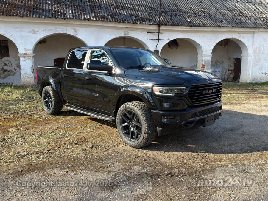 Black Ram 1500 2019 in Voru, with an engine capacity of 5.70 L and mileage of 120 thousand km for 41500 €, photo 1 on AUTOMOTO.COM.LV
