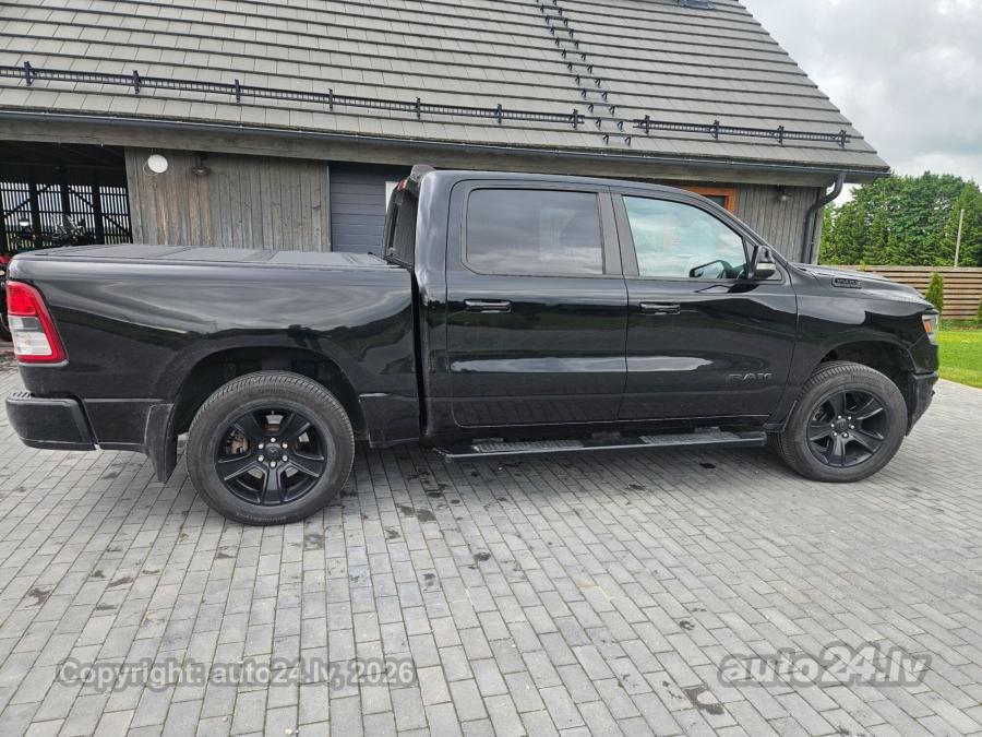 Black Ram 1500 2019 in Tallinn, with an engine capacity of 5.70 L and mileage of 179 thousand km for 32900 €, photo 1 on AUTOMOTO.COM.LV