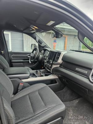 Black Ram 1500 2019 in Tallinn, with an engine capacity of 5.70 L and mileage of 179 thousand km for 32900 €, photo 4 on AUTOMOTO.COM.LV
