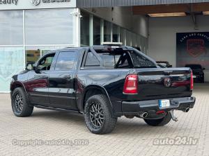 Melns Ram 1500 2019 Tallina, ar dzinēja tilpumu 5.70 L un nobraukumu 211 tūkst. km par 32900 €, foto 8 vietnē AUTOMOTO.COM.LV