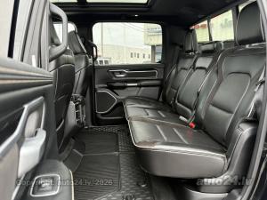 Melns Ram 1500 2020 Tallina, ar dzinēja tilpumu 3.00 L un nobraukumu 174 tūkst. km par 39900 €, foto 18 vietnē AUTOMOTO.COM.LV