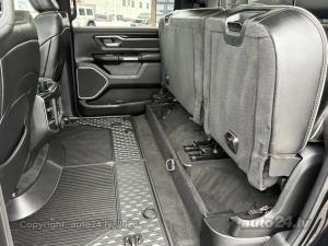Melns Ram 1500 2020 Tallina, ar dzinēja tilpumu 3.00 L un nobraukumu 174 tūkst. km par 39900 €, foto 20 vietnē AUTOMOTO.COM.LV