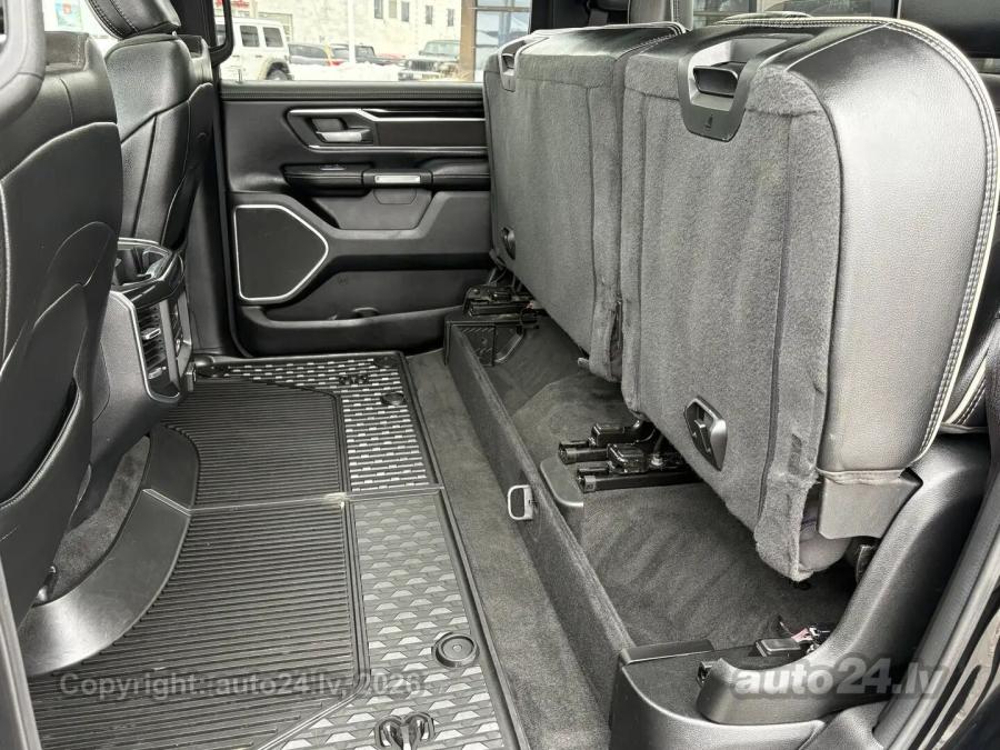 Melns Ram 1500 2020 Tallina, ar dzinēja tilpumu 3.00 L un nobraukumu 174 tūkst. km par 39900 €, foto 20 vietnē AUTOMOTO.COM.LV