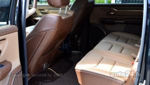 Black Ram 1500 2020 in Tallinn, with an engine capacity of 5.70 L and mileage of 161 thousand km for 47000 €, photo 8 on AUTOMOTO.COM.LV