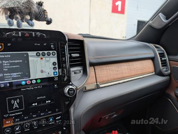 Melns Ram 1500 2020 Tallina, ar dzinēja tilpumu 5.70 L un nobraukumu 190 tūkst. km par 45000 €, foto 8 vietnē AUTOMOTO.COM.LV