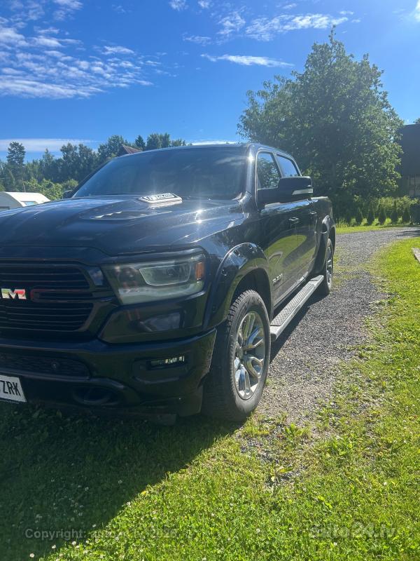 Black Ram 1500 2020 in Parnu, with an engine capacity of 5.70 L and mileage of 310 thousand km for 32000 €, photo 1 on AUTOMOTO.COM.LV