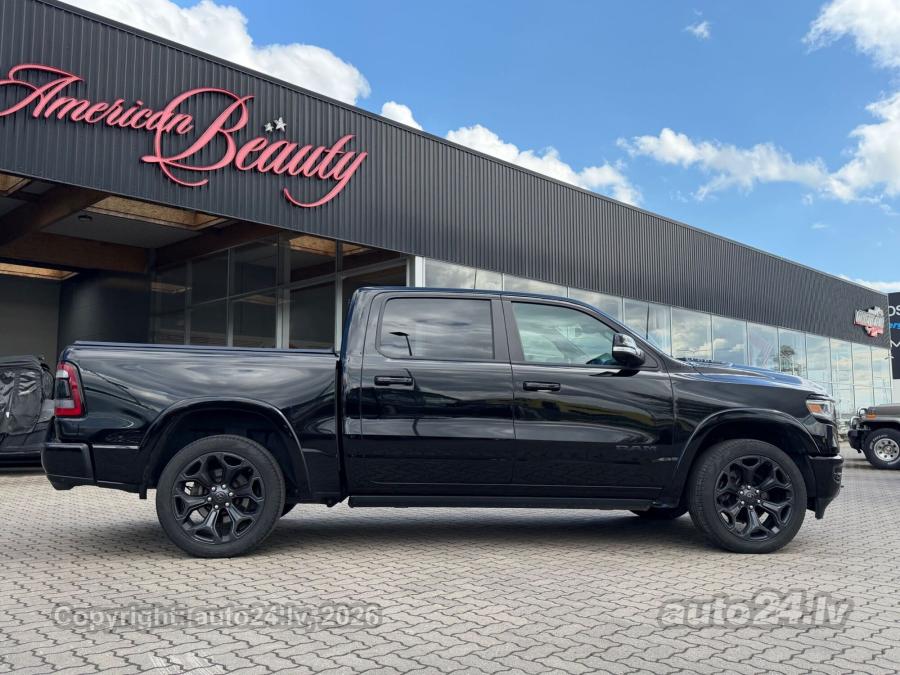 Black Ram 1500 2021 in Tallinn, with an engine capacity of 3.00 L and mileage of 102 thousand km for 59900 €, photo 7 on AUTOMOTO.COM.LV