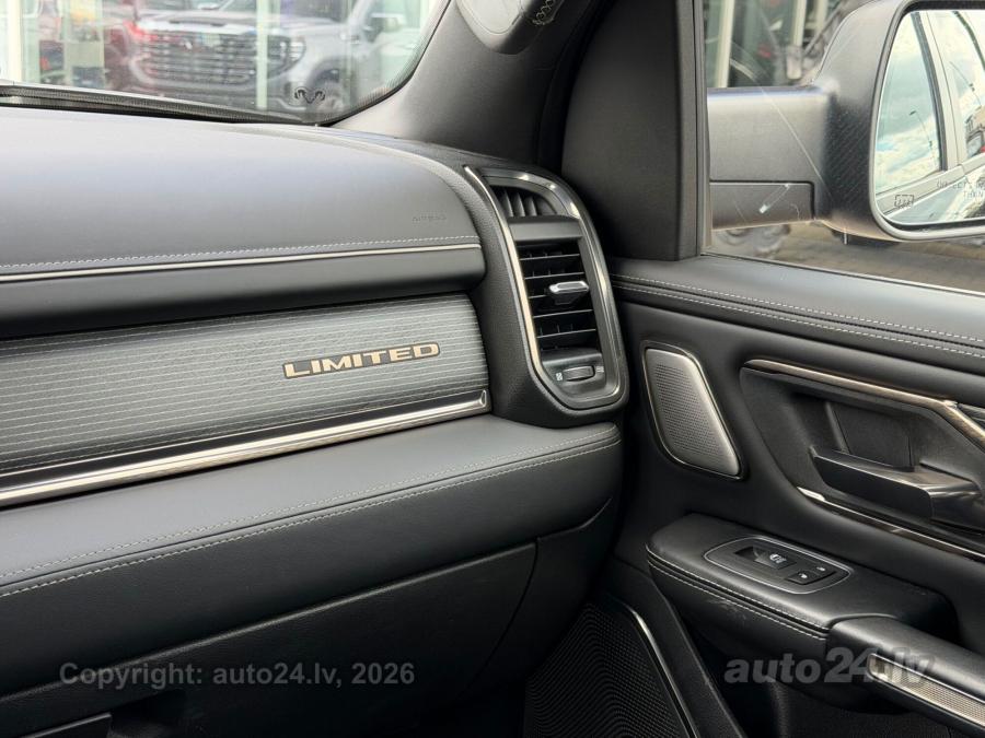Black Ram 1500 2021 in Tallinn, with an engine capacity of 3.00 L and mileage of 102 thousand km for 59900 €, photo 16 on AUTOMOTO.COM.LV