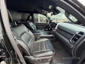 Black Ram 1500 2021 in Tallinn, with an engine capacity of 3.00 L and mileage of 102 thousand km for 59900 €, photo 18 on AUTOMOTO.COM.LV