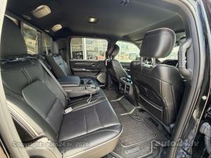 Black Ram 1500 2021 in Tallinn, with an engine capacity of 3.00 L and mileage of 102 thousand km for 59900 €, photo 21 on AUTOMOTO.COM.LV