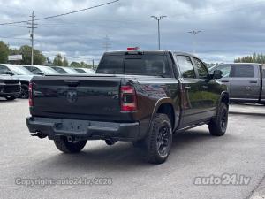 Black Ram 1500 2022 in Tallinn, with an engine capacity of 5.70 L and mileage of 88 thousand km for 57900 €, photo 5 on AUTOMOTO.COM.LV