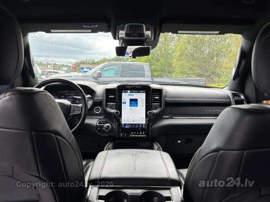 Black Ram 1500 2022 in Tallinn, with an engine capacity of 5.70 L and mileage of 88 thousand km for 57900 €, photo 8 on AUTOMOTO.COM.LV