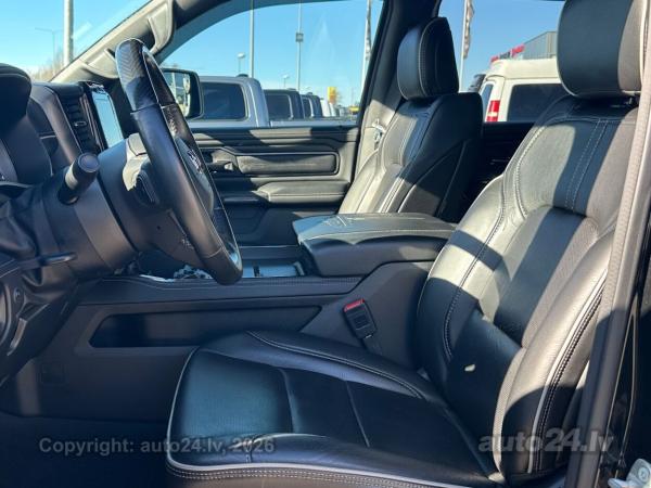 Melns Ram 1500 2023 Tallina, ar dzinēja tilpumu 5.70 L un nobraukumu 42 tūkst. km par 75900 €, foto 11 vietnē AUTOMOTO.COM.LV